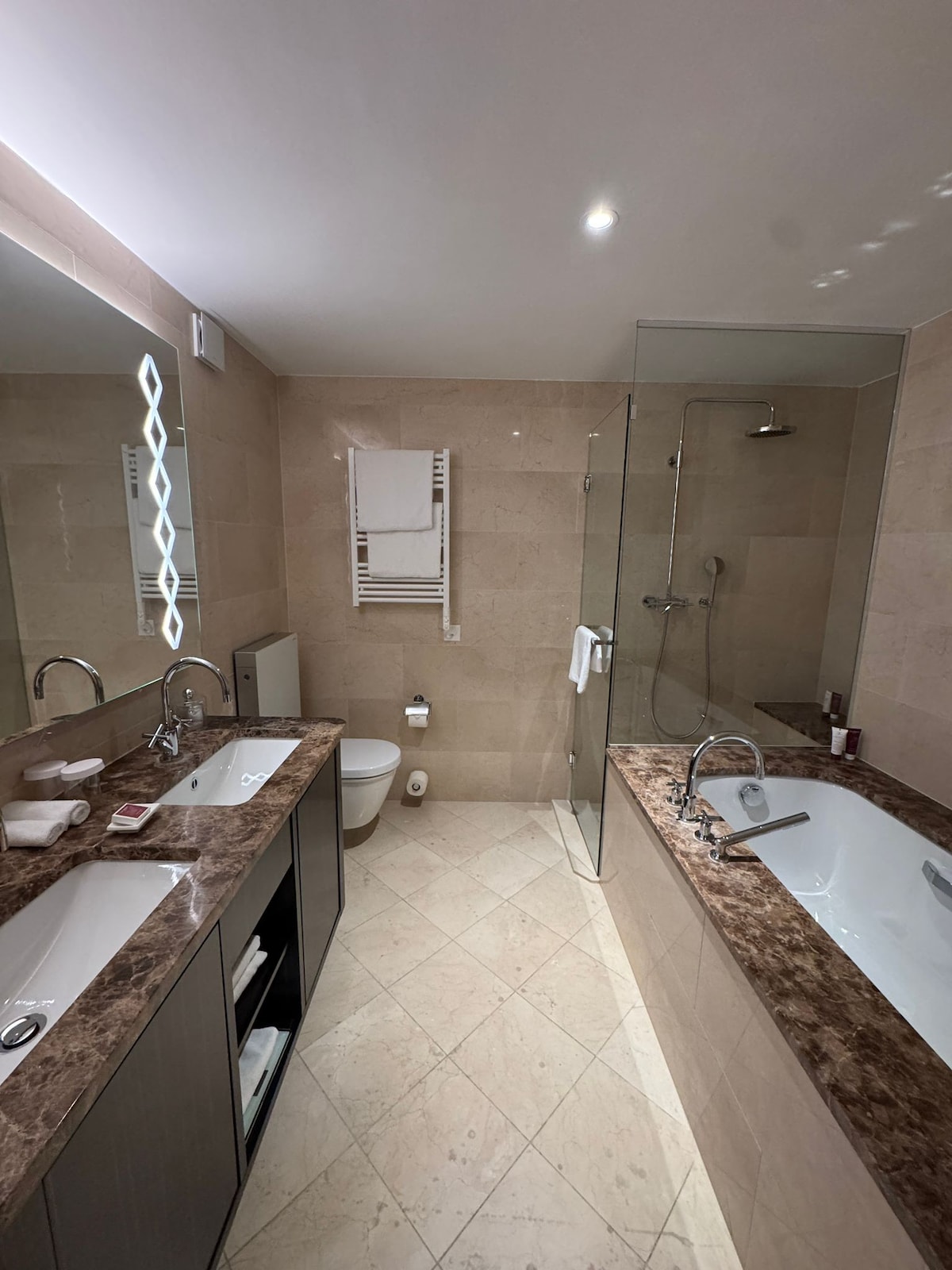 Chambre de luxe avec balcon – Près de la station de ski de Flims-Laax ...