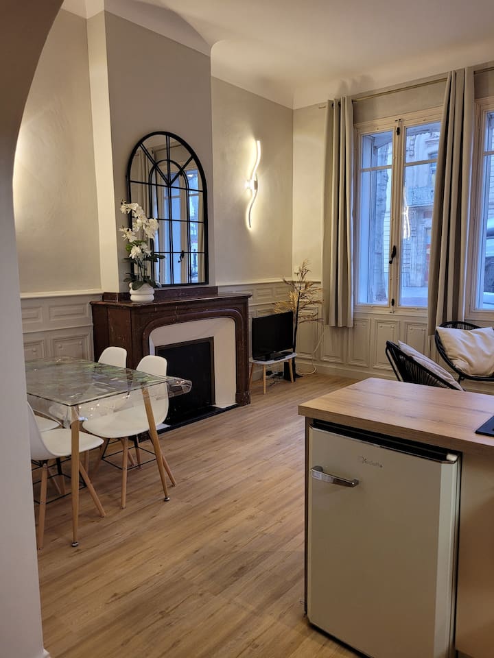 Face Aux Halles, Navette Gratuite Grands Buffets - Narbonne