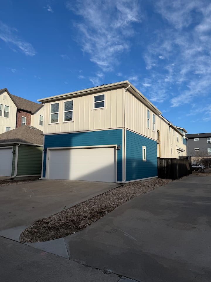 Downtown Gratitude Guest House - Bentonville, AR