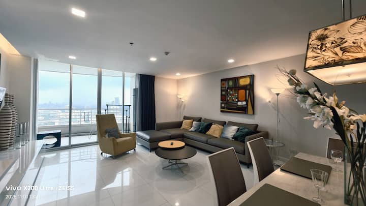 巿中心全新四卧三卫/湄南河景/城市景观/楼下 711/帕蓬夜市/四晚送接机/日本街/唐人街 - Bang Rak