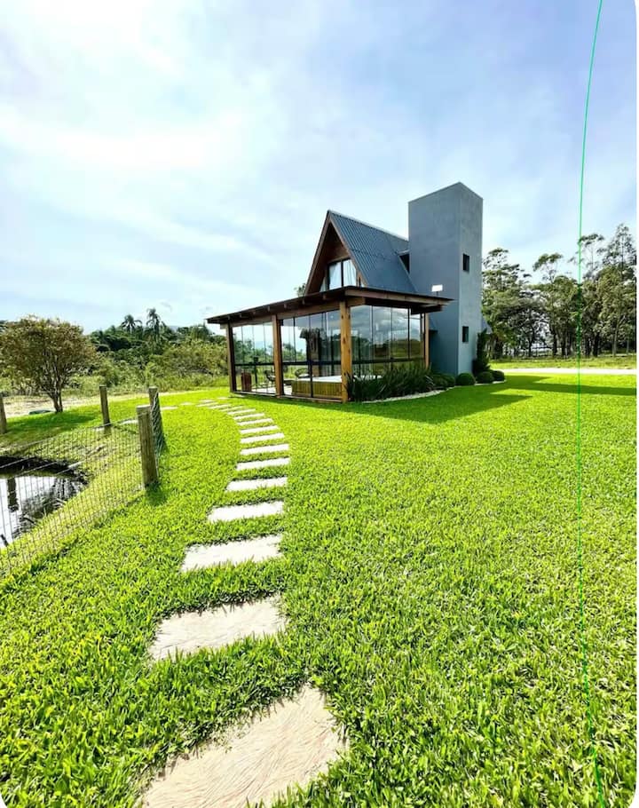 Uma Cabana No Pôr Do Sol - Maquiné