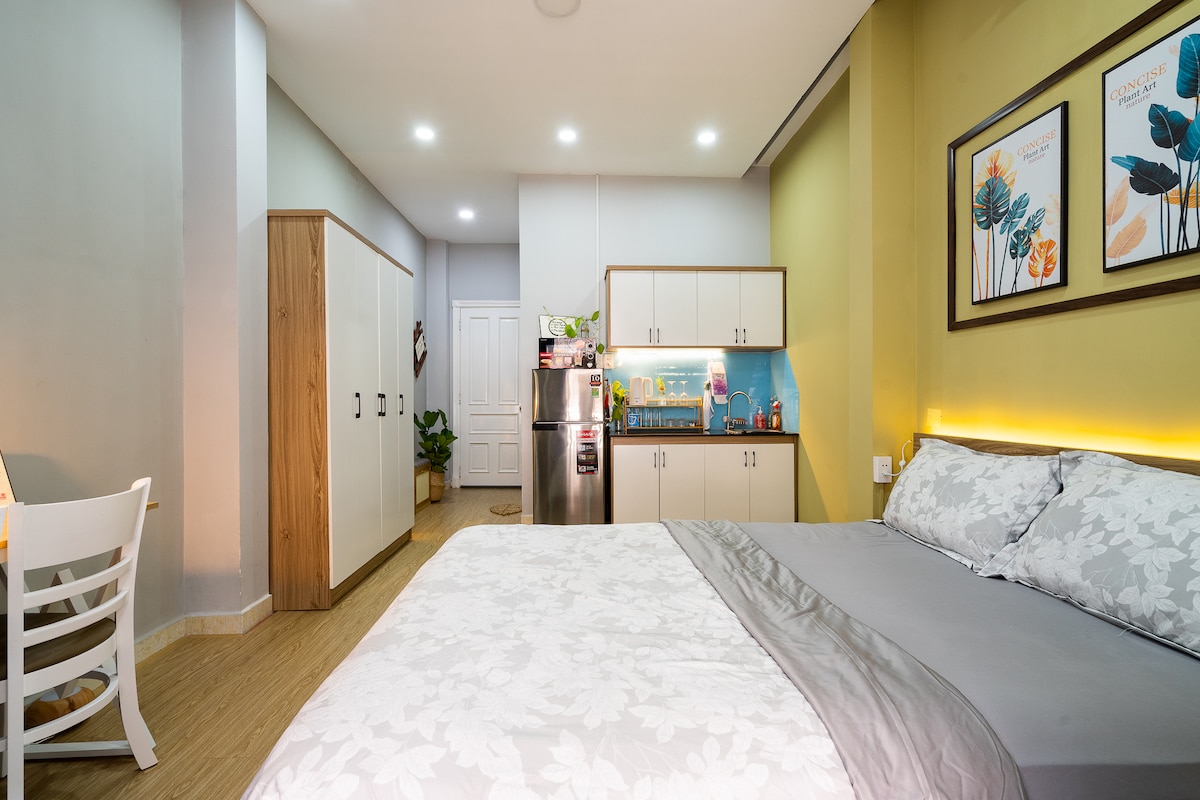 Studio 35 m2-Küche Balkon 3 Gehminuten bis Ben Thanh - Airbnb