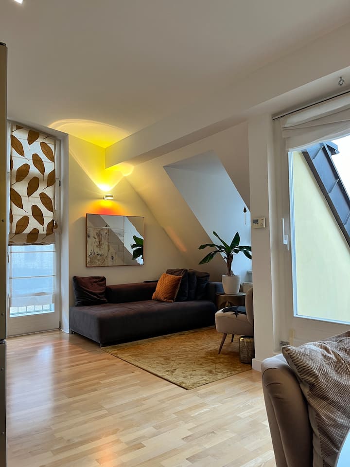 Luxuriöses Dach-atelier, Grün, Hell, Ruhige Lage - Munich