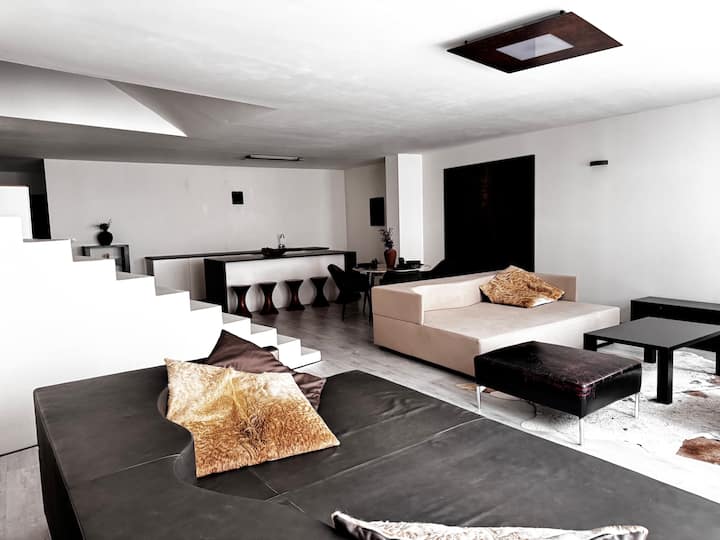 ŠTýlové Bývanie 156 M2 Pod Bratislavským Hradom. - Bratislava