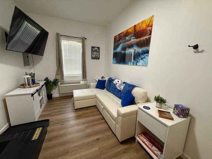 “The Colt” Brother Of “The Cardinal” Bsu Campus - Muncie, IN