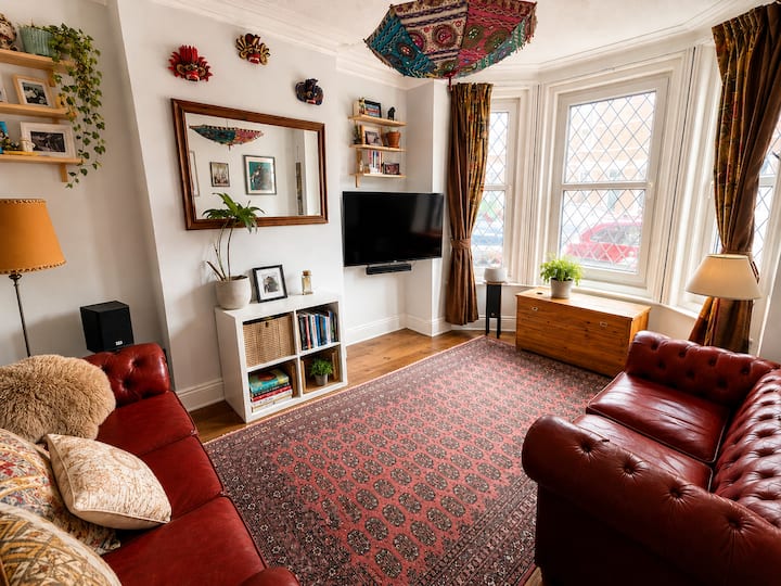 3 Bedroom Terrace House- 8 Minute Walk To Beach - Folkestone
