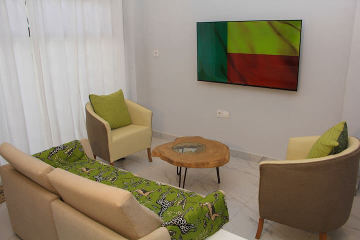 Teni, Puppy Flat : Work & Chill Near Intl Airport - Cotonou