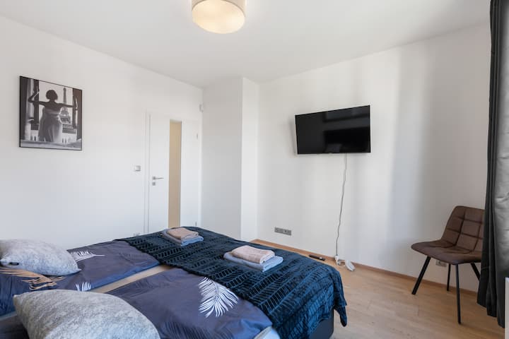 Terrace Royale - Prague