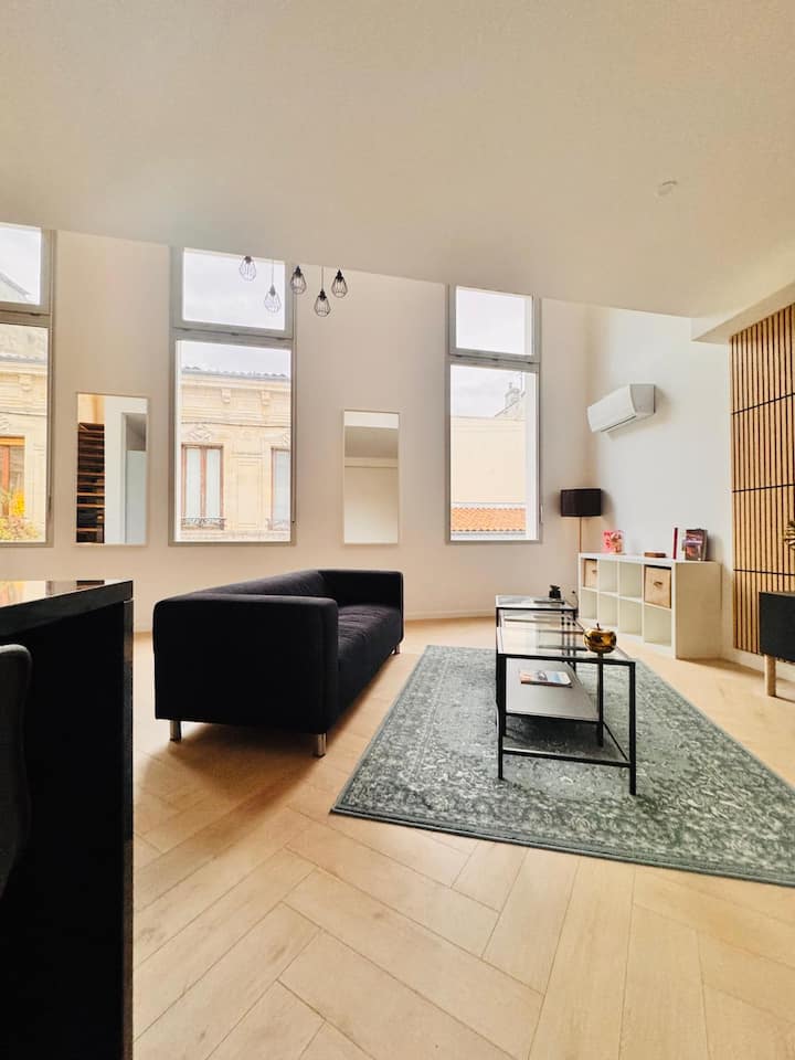 Belle Maison Neuve Avec Une Terrasse - Bordeaux