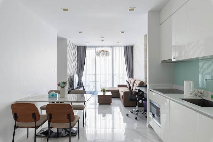 Prime Location, Modern 2-bedroom Near Bts Nana - Khlong Toei