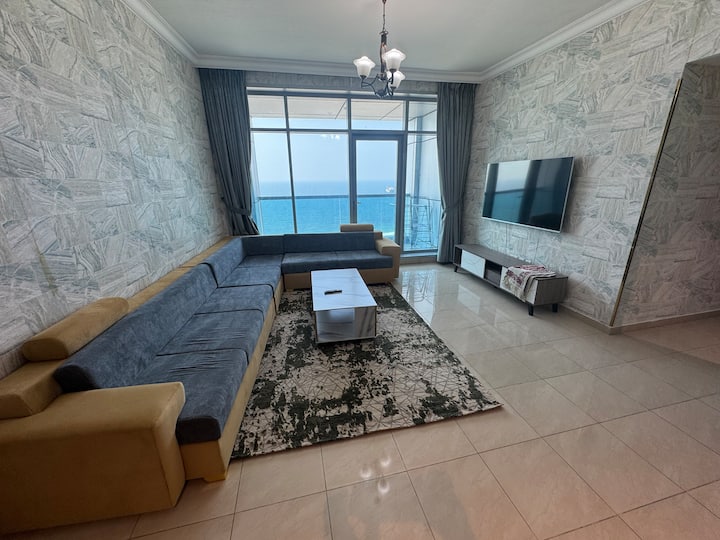 Sunset Sea View Apartment, Pool, Ajman Corniche - Ajman