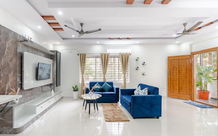 Kmr - 201 Btm/hsr/silk Board/madiwala - Bengaluru