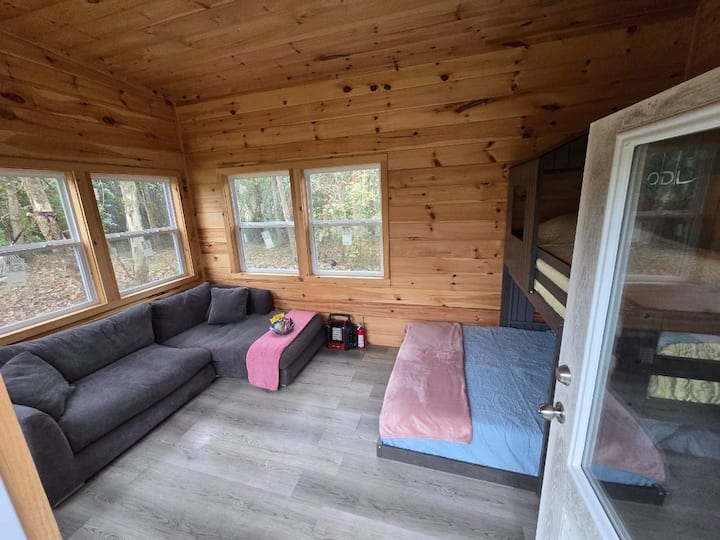 Pondside Cabin - 20 Peaceful Acres With Creek View - Maryville, TN