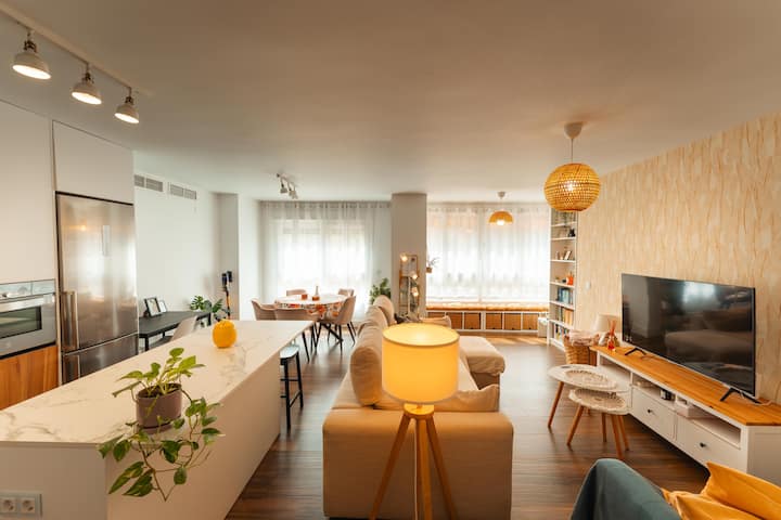 Modern Apartment W/ Pool, 5 Minutes From The Beach - スペイン マラガ
