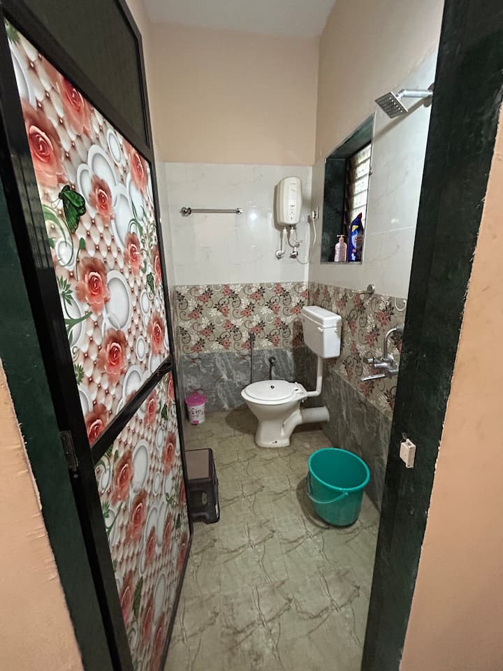 Village Retreat - King Single Room - Alibag