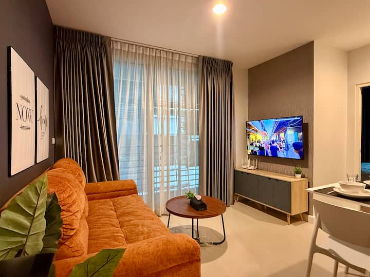 2 Bedrooms 1 Sofa Bed Good Value Near Bts Udomsuk - Phra Khanong