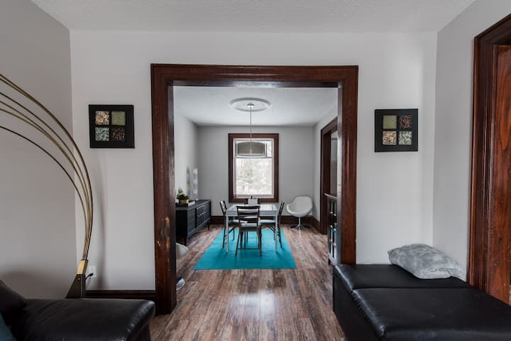 Charming Parkside Century Home In Prime Location - 