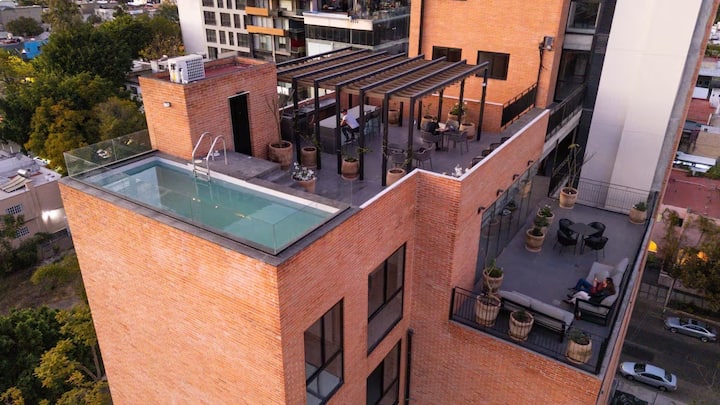 Chic & Modern Retreat In Guadalajara's Zona Rosa - Mexico