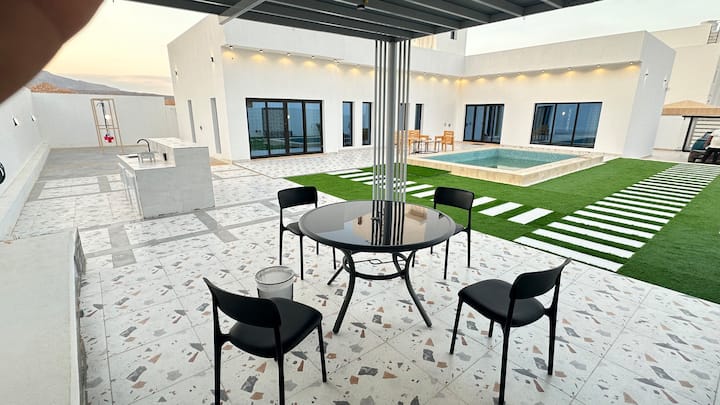 Murtafaeat Wadi Al-shab - Oman