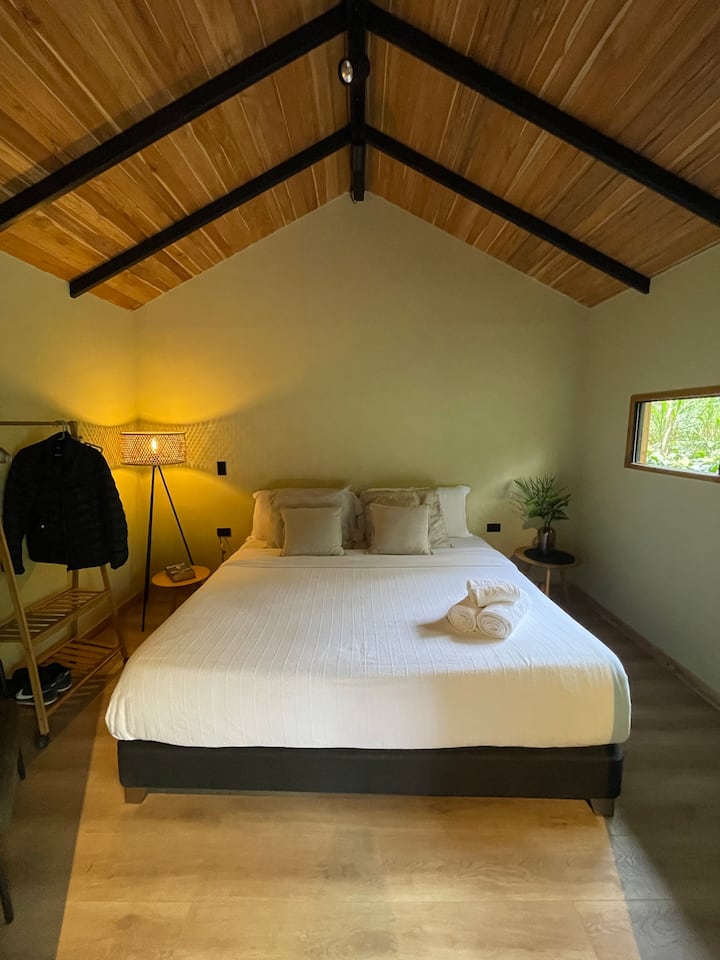 Cabaña Ecochic Con Jacuzzi Y Vista Al Bosque - Sasaima