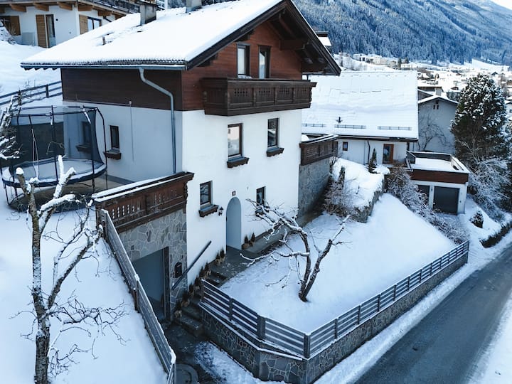 Alpine Chalet With Panoramic Views - Wattens