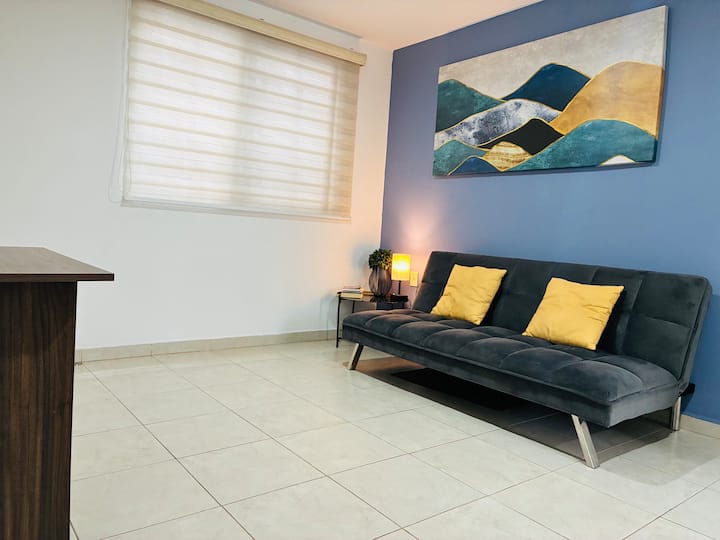 Departamento Cerca Poliforum - León