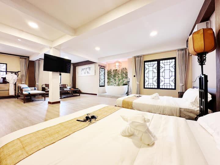 免费早餐&洗衣&寄存｜唐人街核心｜中式套房｜可住4人｜带浴缸｜步行5分钟到地铁站/song Wat - Bangkok