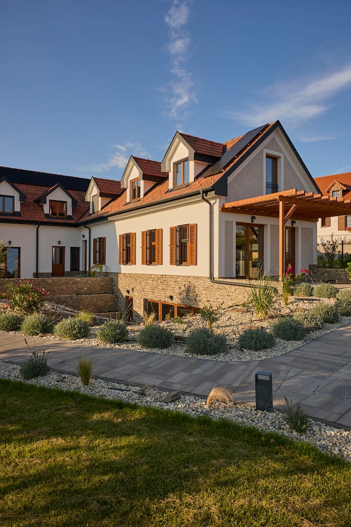 Villa Olea | Smart Apartment |Sauna/parking/ac - Tihany