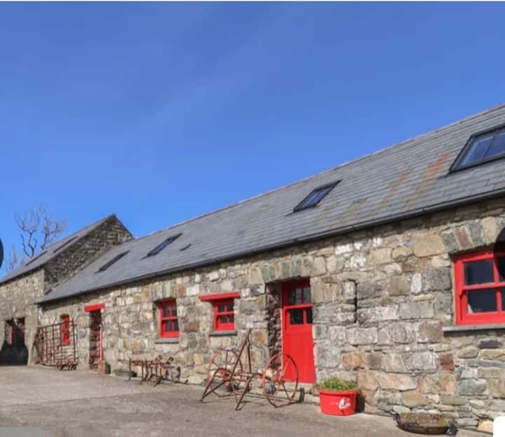 Ty Gwartheg, Newport, Pembrokeshire 

Sea Views - Fishguard