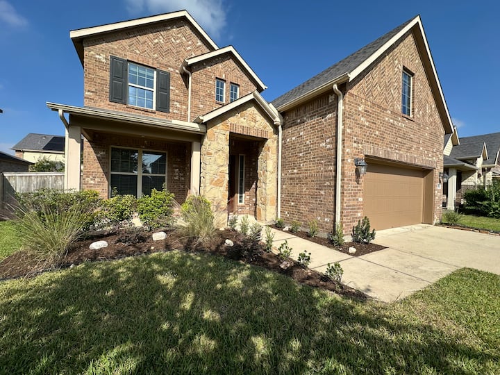 Home Away From Home - Katy, TX