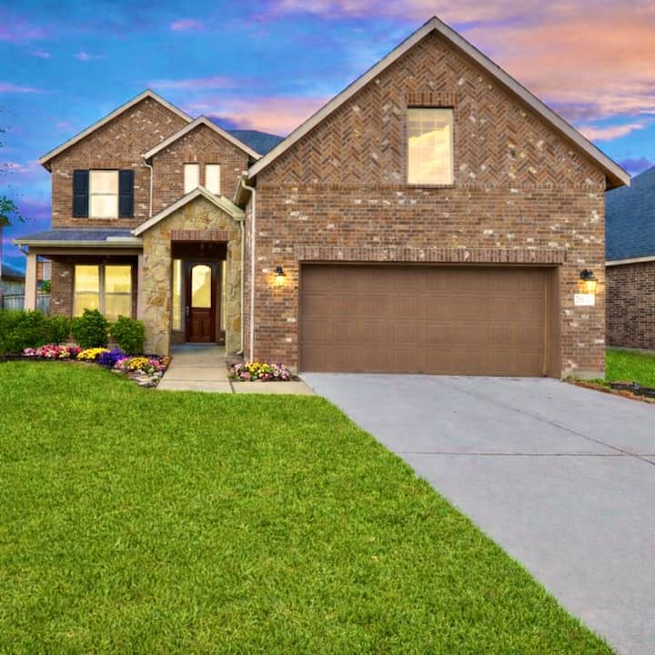Katy's Best Value, Safe Location, Luxury Living! - Katy, TX