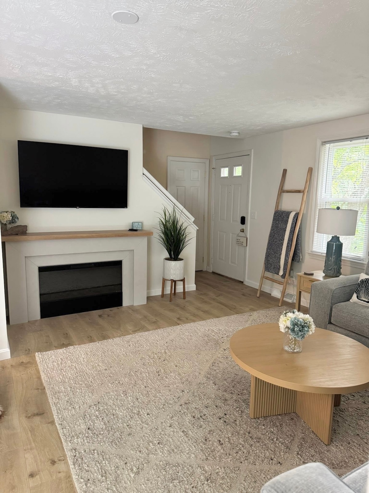 Hermosa escapada renovada de 3 dormitorios en Cape Cod - Casas en renta ...