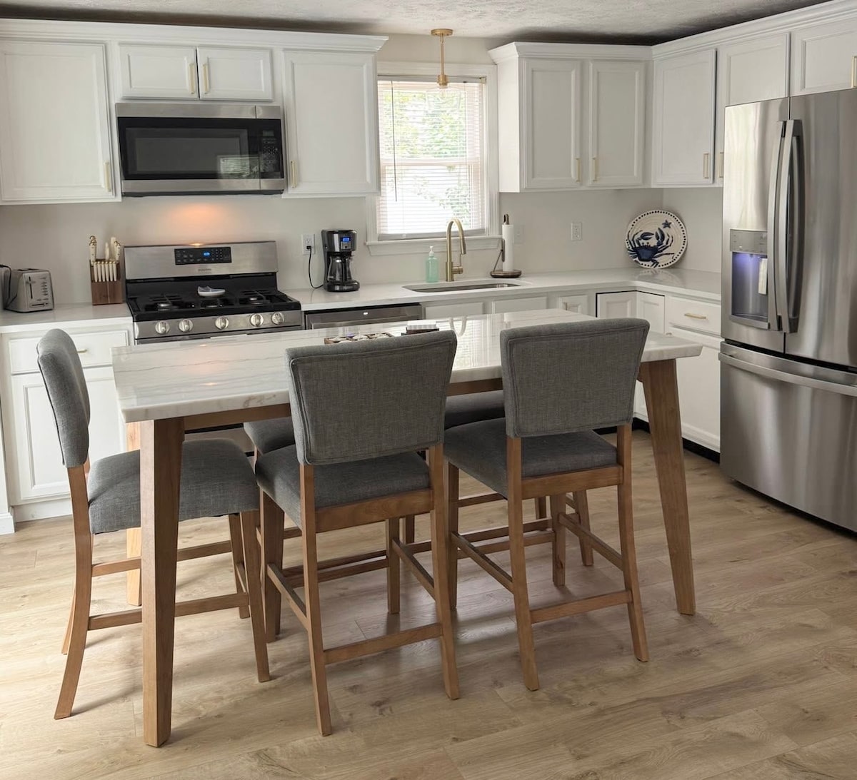 Hermosa escapada renovada de 3 dormitorios en Cape Cod - Casas en renta ...