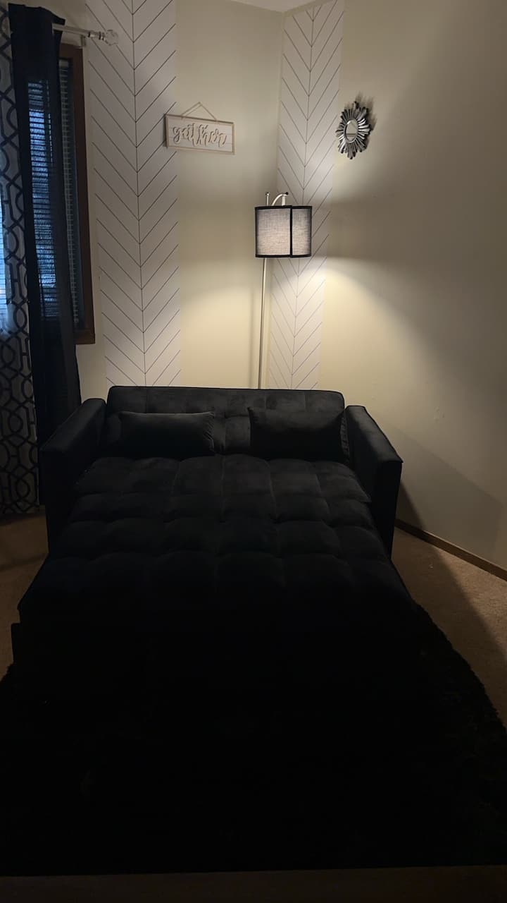 Shanae Cozy Retreat Inn - Champaign, IL