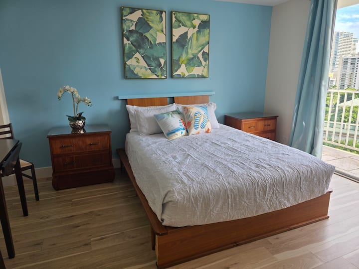 10th Fl Inn On The Park | Pool | City & Park View - 래니카이 비치