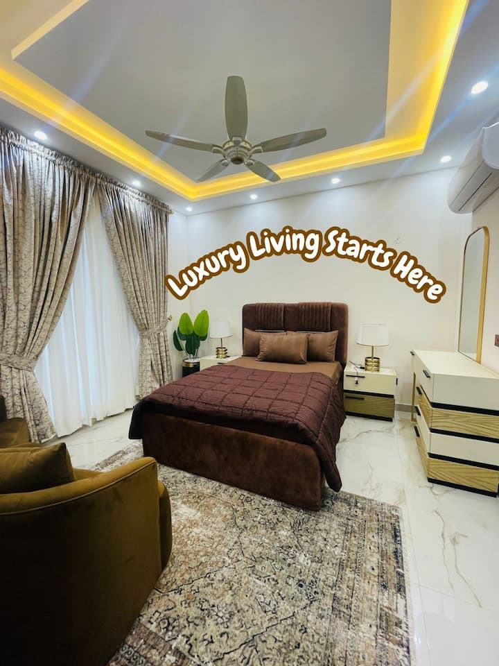 Luxury 4bhk Private House | First Floor | Dha P1 - 巴基斯坦