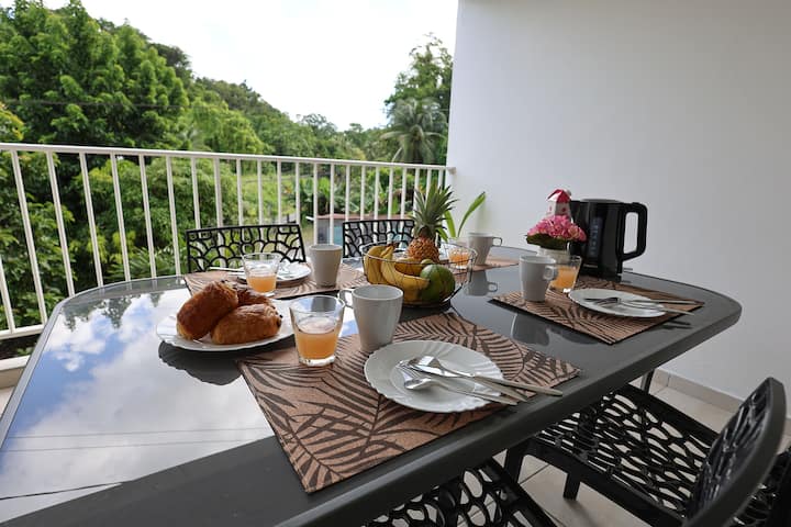 Appartement Cosy 2 Ch Près Aéroport –Balcon Nature - Guadeloupe