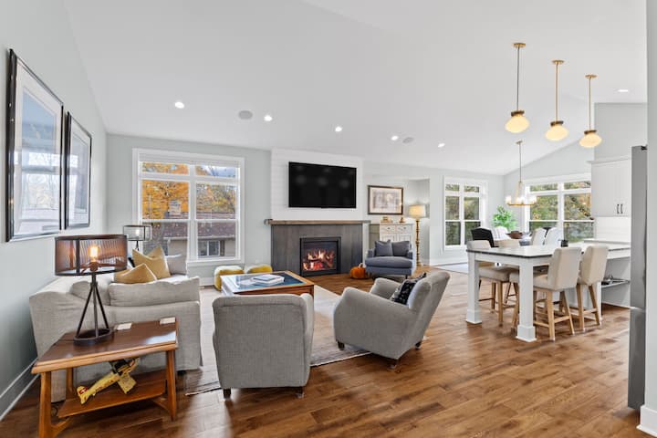 Stylish Home, Great Location Wayzata/long Lake - Wayzata, MN