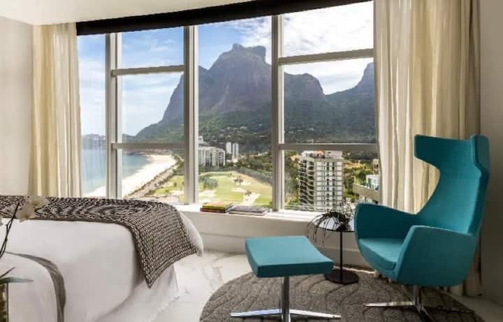 Suíte De Luxo Com Banheira E Vista Para O Mar - Rio de Janeiro