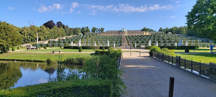 A  Very  Beautiful  Apartment In The City Center - Potsdam