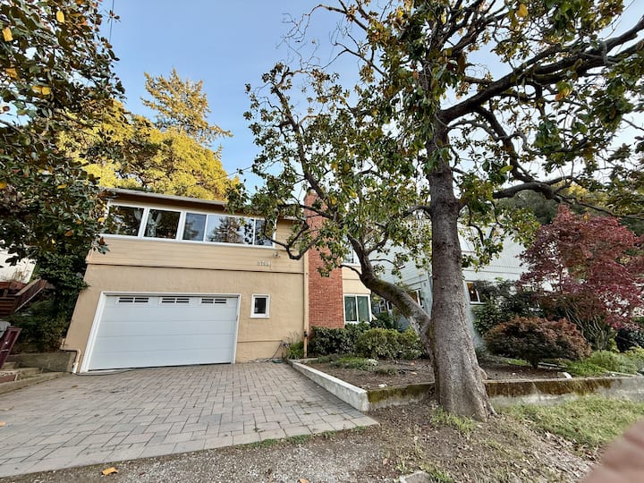 Montclair 1br Retreat |Parking | Walk 2 Everything - Oakland, CA