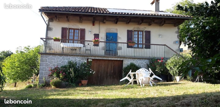 Maison à La Campagne Et Au Calme - Cantal