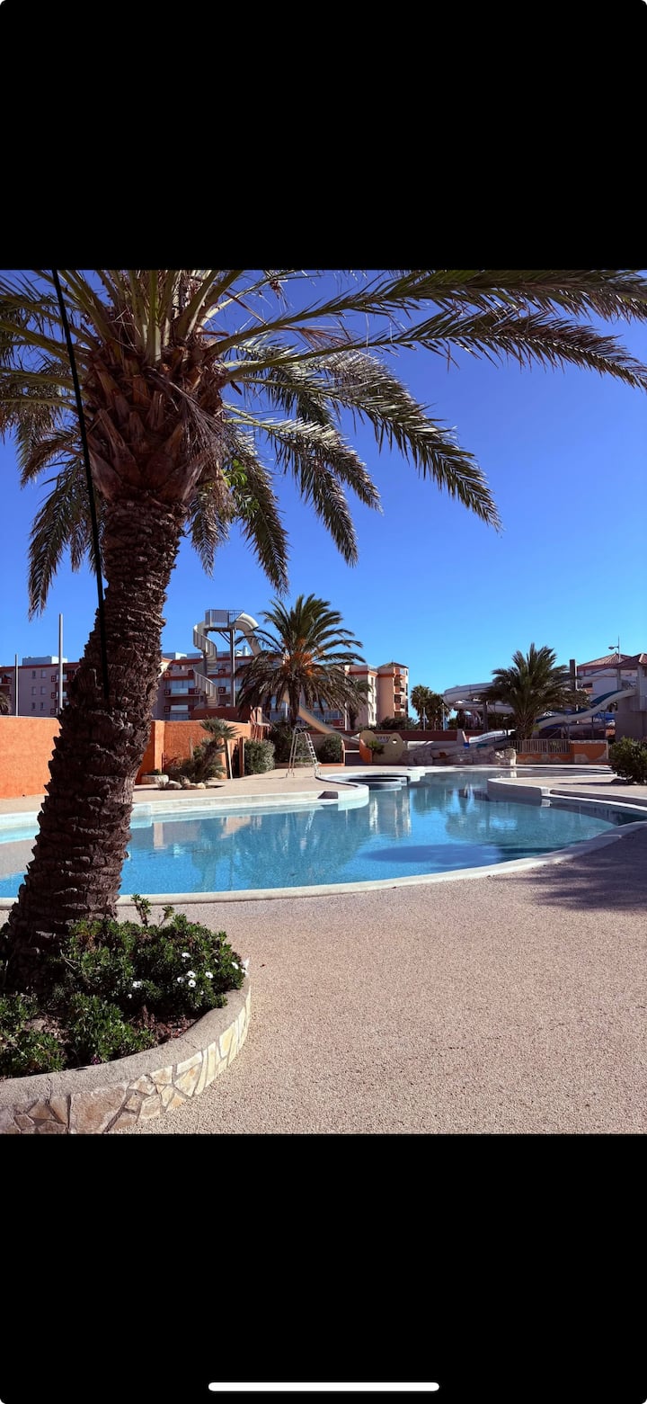 Logement Entier Dans Un Camping 4* Pour 6-8 Pers - Canet-en-Roussillon