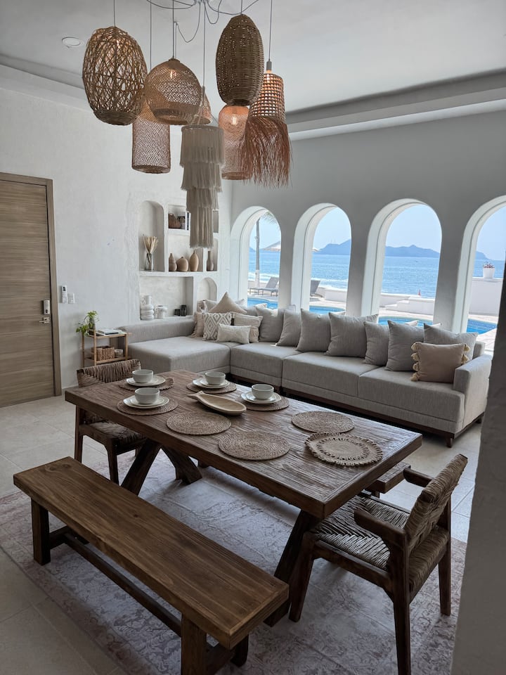 Frente Al Mar Con Vista Y Albercas Climatizadas. - Mexico