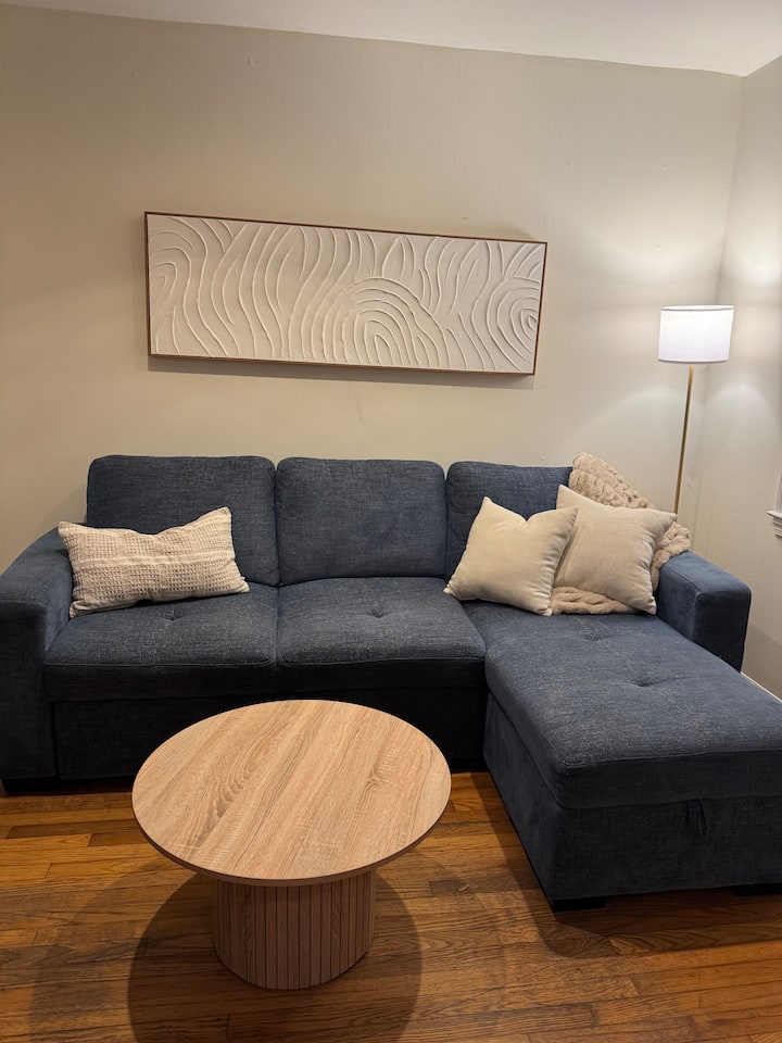 Cozy Modern 2br W/ Patio Near Old Town Alexandria - Alexandria, VA