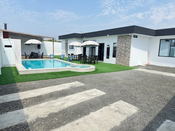 Casa Vacacional Miabeach - Crucita - Playita Kids - Crucita