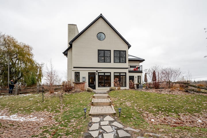 Loyly Spa Guesthouse - Ottawa