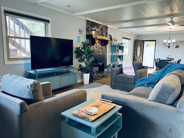 The Lakeside Hideout *New Listing* - Denver, NC