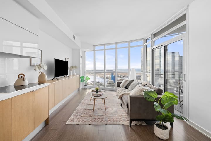 Stylish 2bed City Escape Near The Water+parking - Toronto