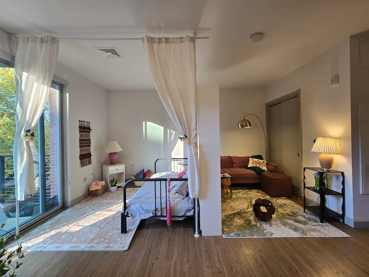 Artistic Studio @ Kendall Square - Boston, MA